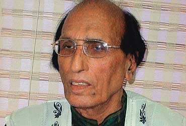 Bashir Badr, great voice of modern Ghazal, passes away at 91