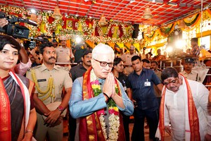 Jamelizsmth free porn i called the booker a day in advance